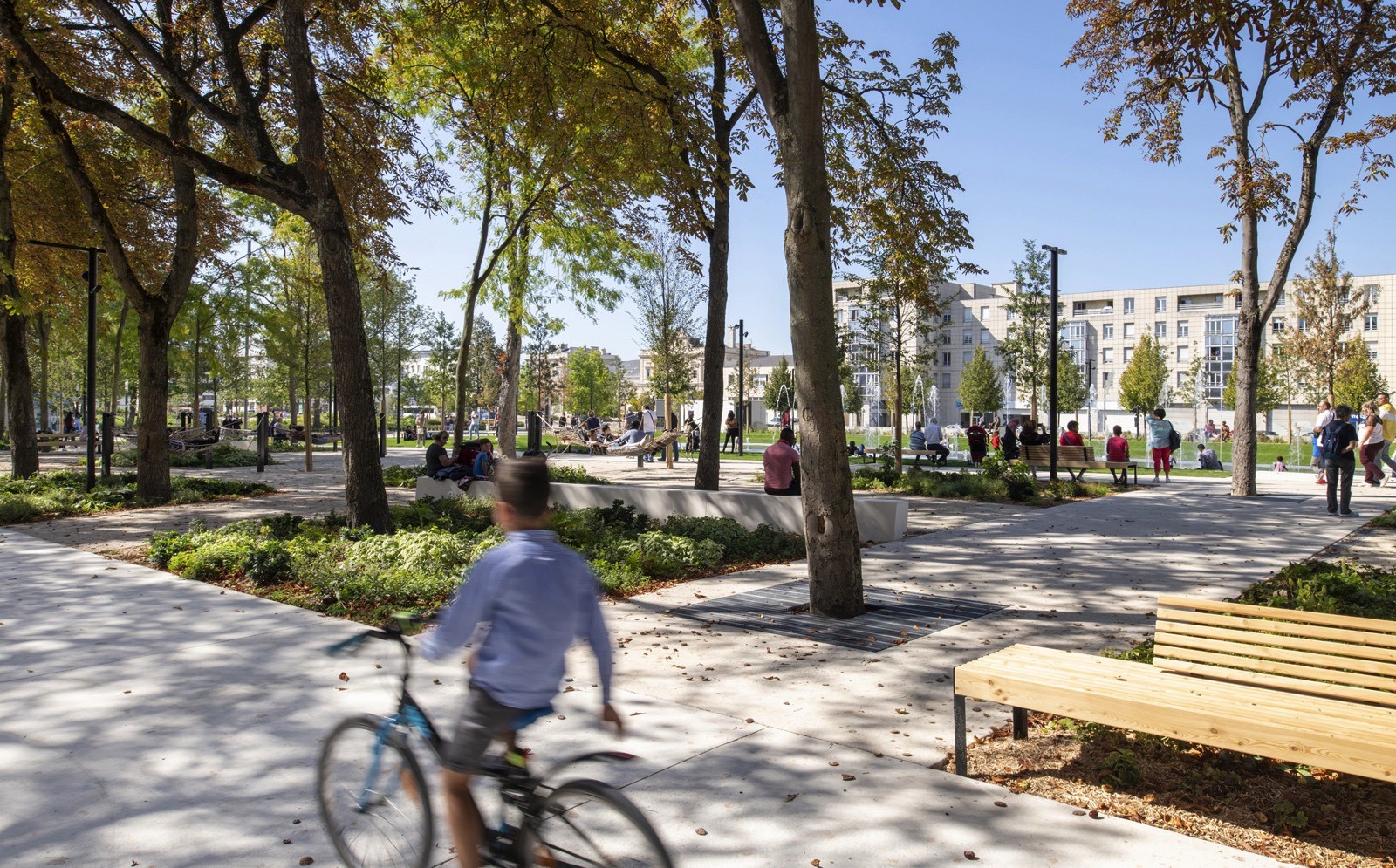 Les Promenades